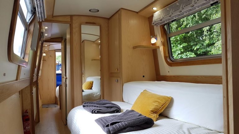 Narrowboat Hire - Luxury Narrowboat Hire - Aqua Narrow Boats