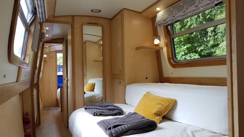 Narrowboat Hire - Luxury Narrowboat Hire - Aqua Narrow Boats